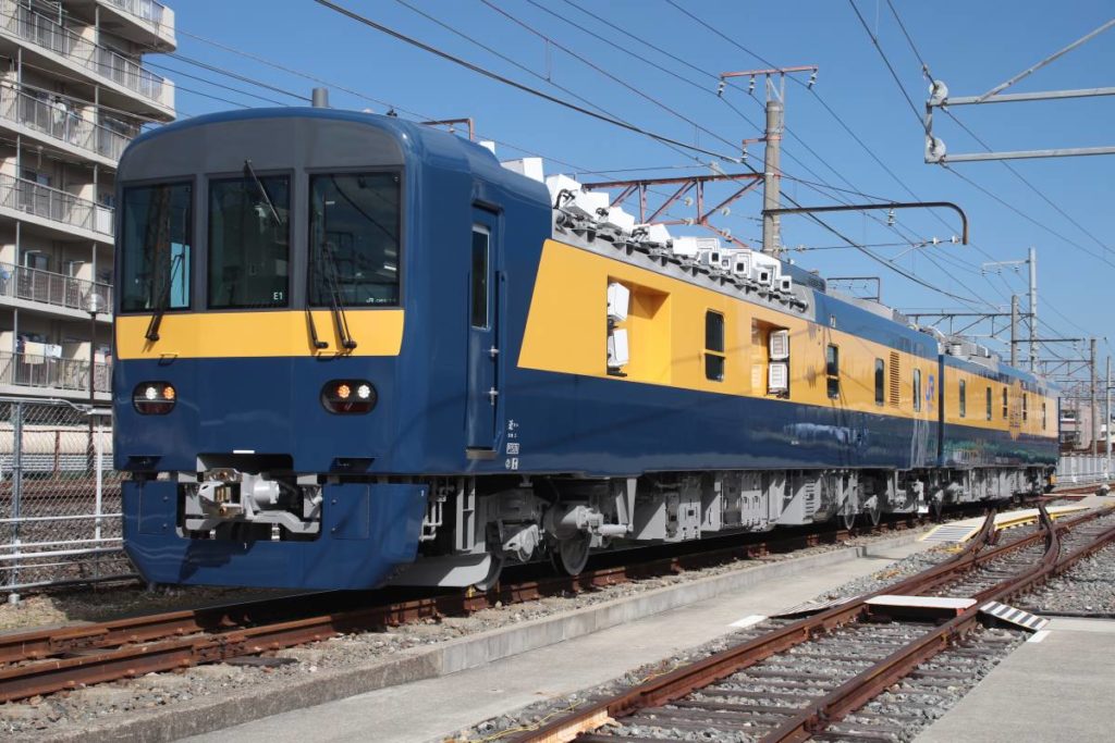 JR西日本の新型事業用車「DEC741」公開 クモヤ443「拡大版」の総合検測車 | 鉄道ニュース【鉄道プレスネット】